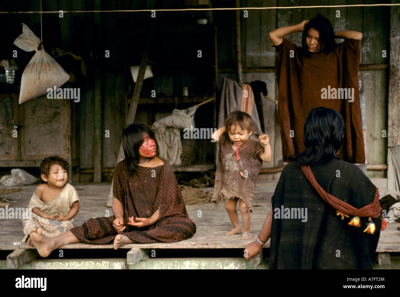 Ashaninka girl face painting Stock Photo - Alamy