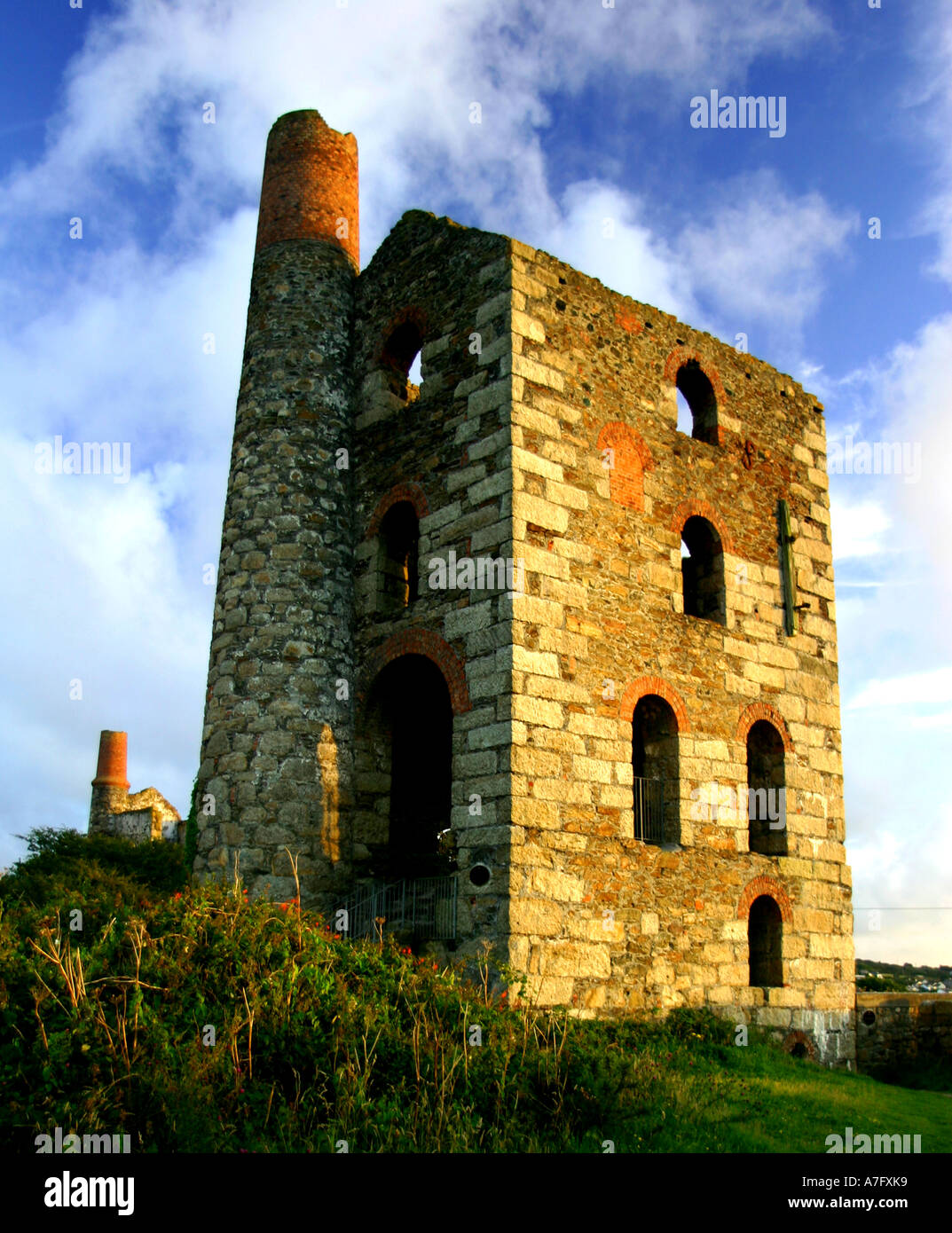 Engine house cornwall redruth hi-res stock photography and images - Alamy