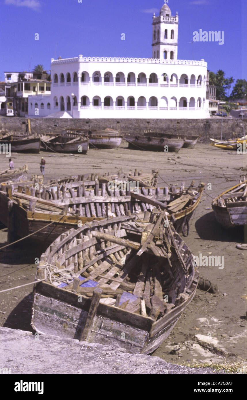 Comoros mosque hi-res stock photography and images - Alamy
