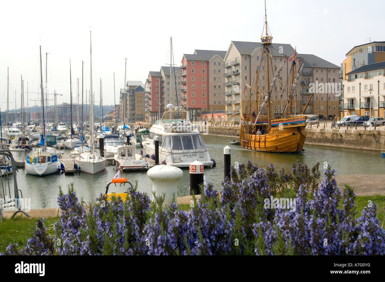 Portishead Docks High Resolution Stock Photography and Images - Alamy
