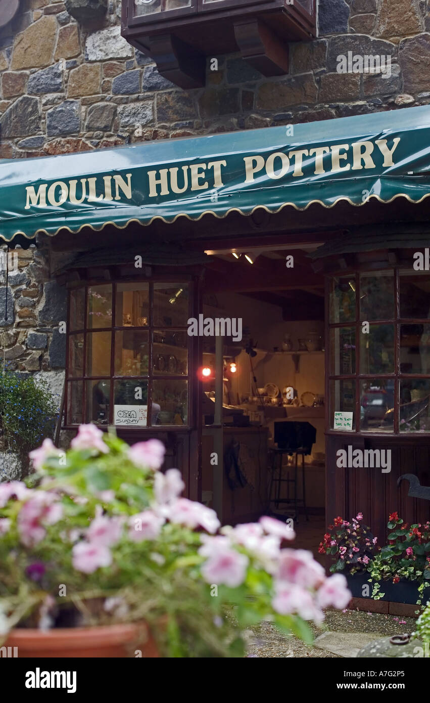 POTTERY MOULIN HUET BAY GUERNSEY CHANNEL ISLANDS GREAT-BRITAIN Stock ...