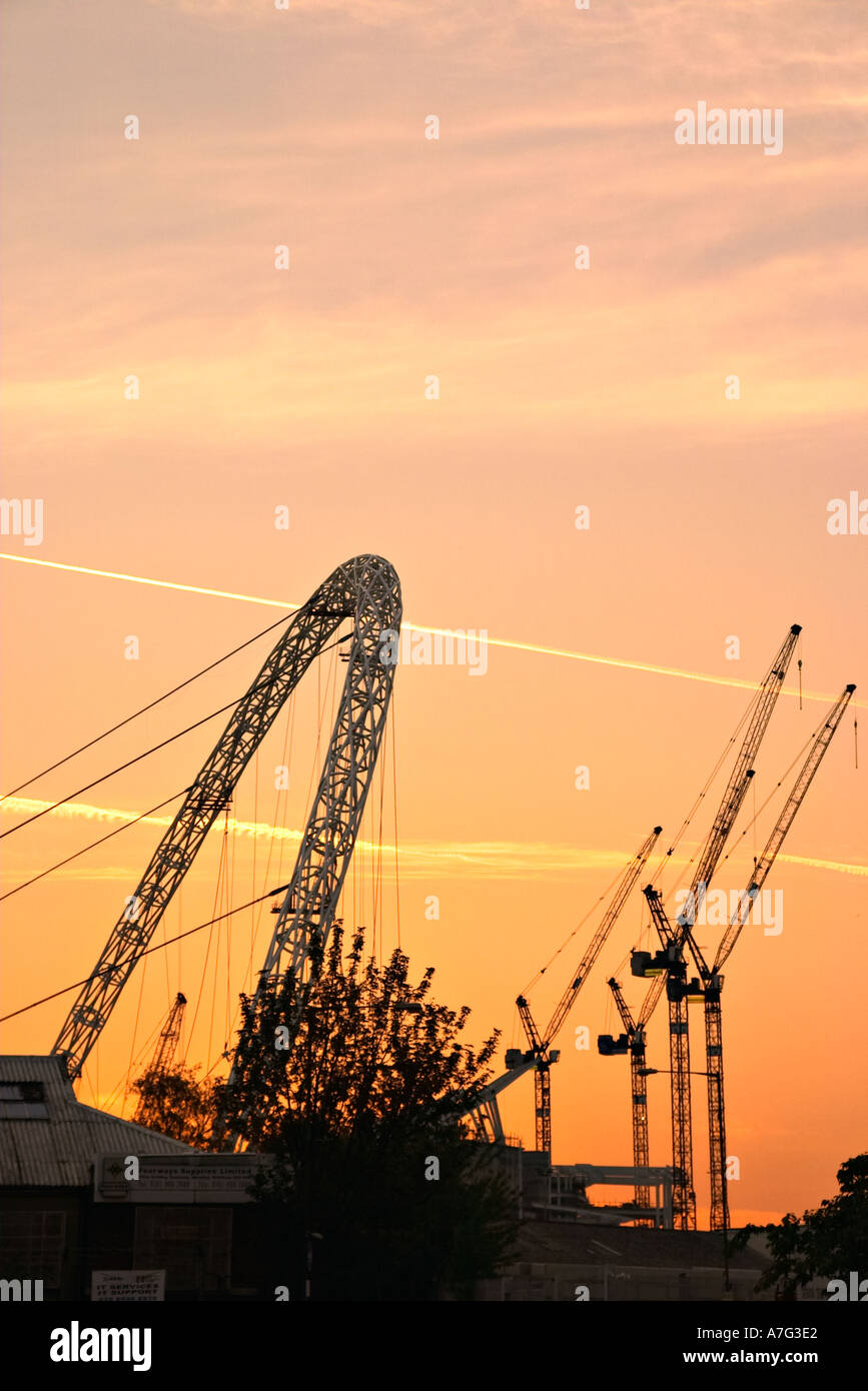 Wembley stadium at night hi-res stock photography and images - Alamy