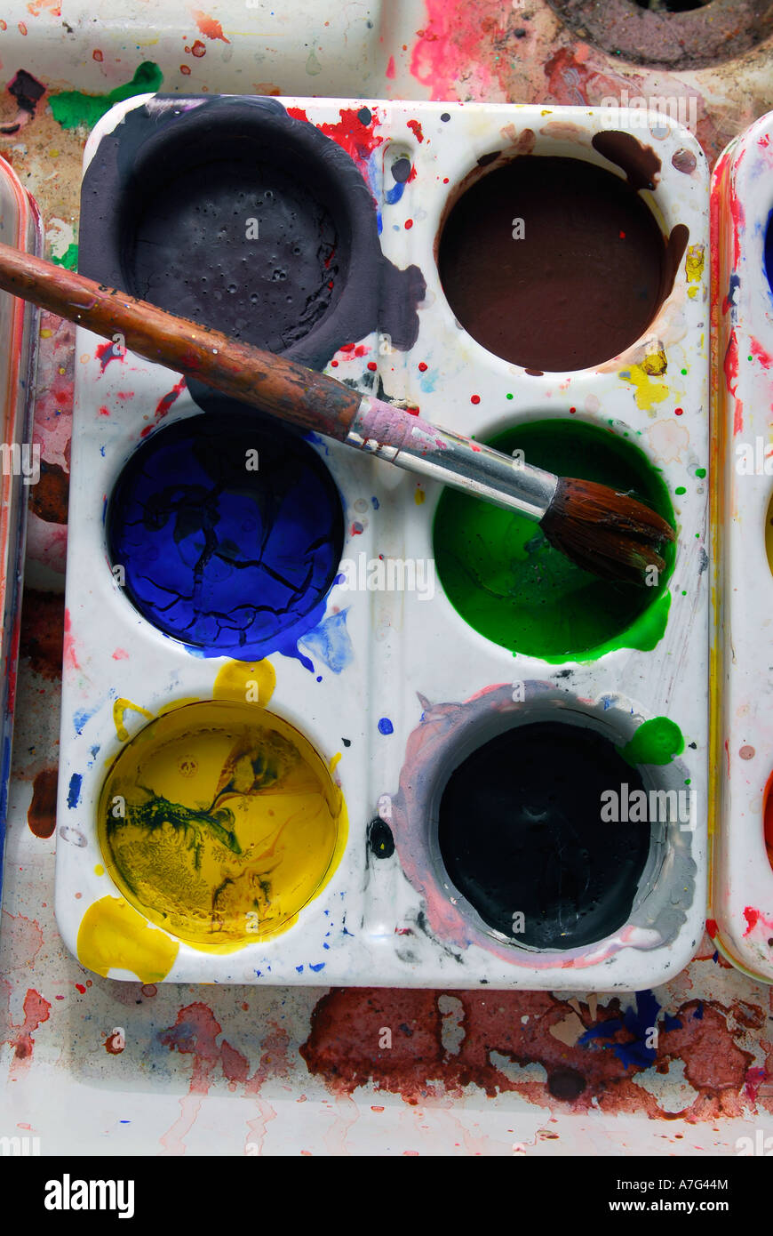 Paint tray paint trays hi-res stock photography and images - Alamy