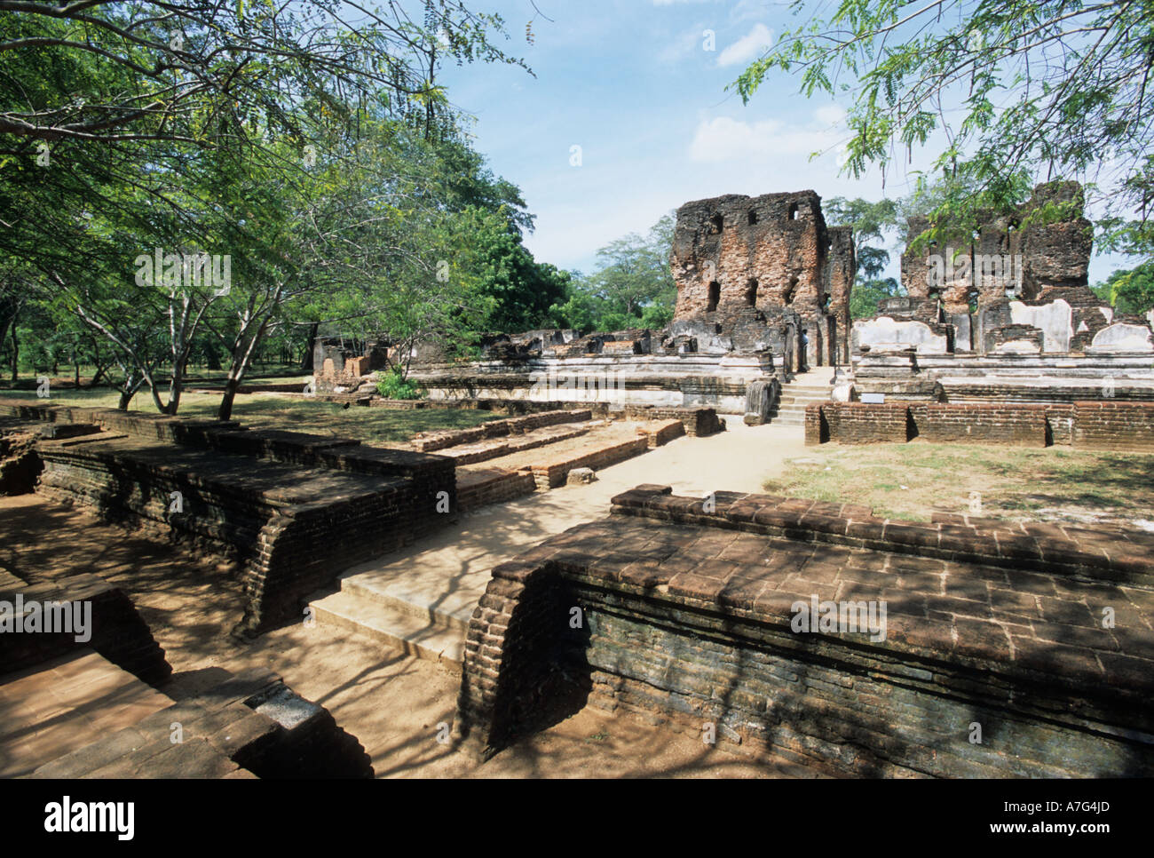 Parakramabahus palace hi-res stock photography and images - Alamy