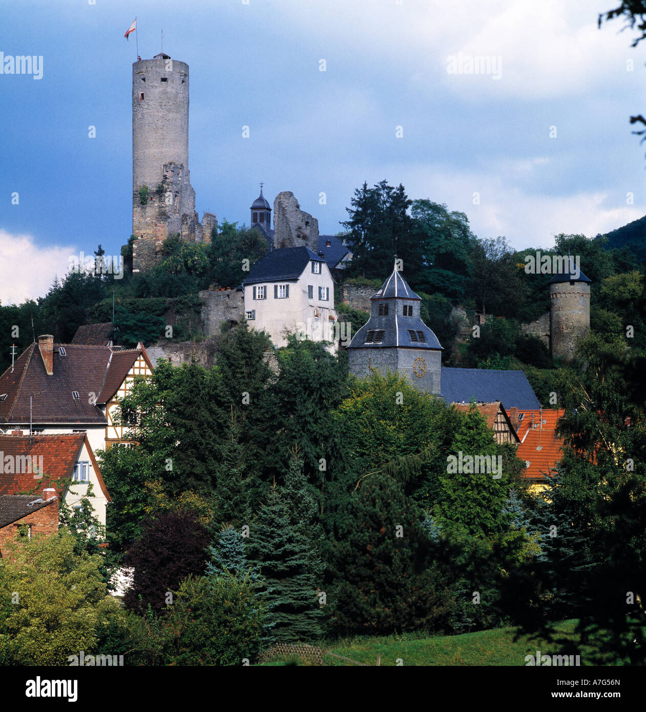 Stadtpanorama von Eppstein, Naturpark Hoch-Taunus, Hessen Stock Photo ...