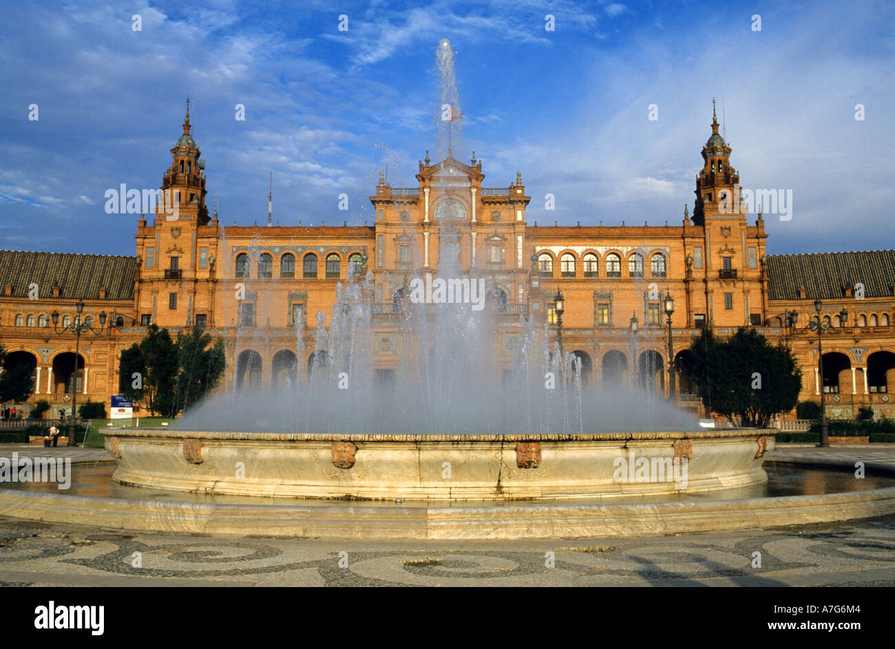 Seville sunset andalusia spain hi-res stock photography and images - Alamy
