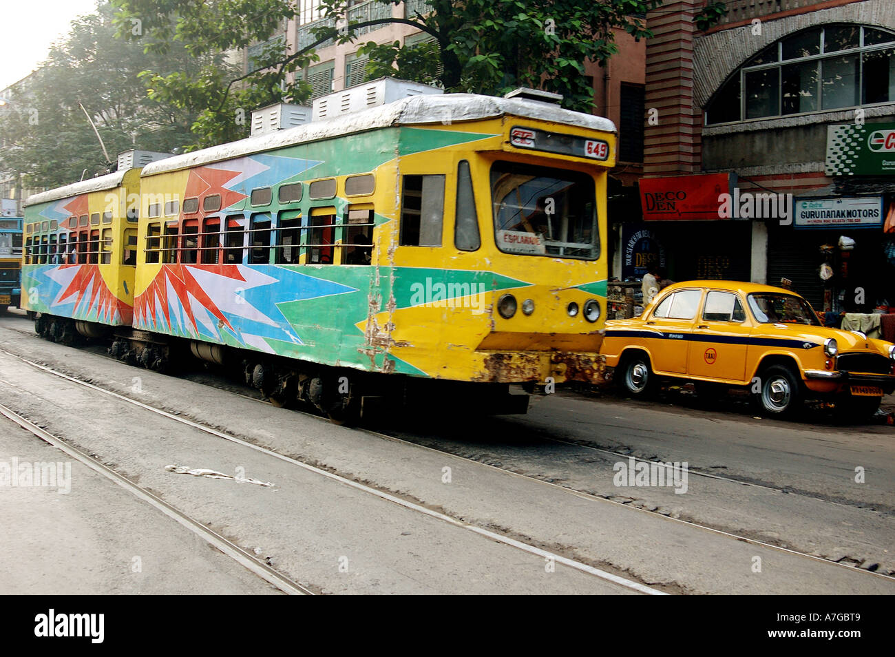 Old tram kolkata hi-res stock photography and images - Alamy