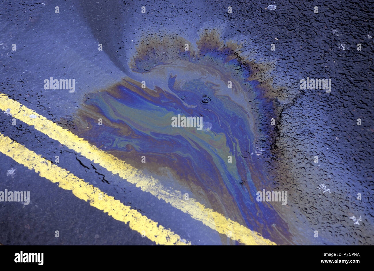 Diesel spill on water hi-res stock photography and images - Alamy