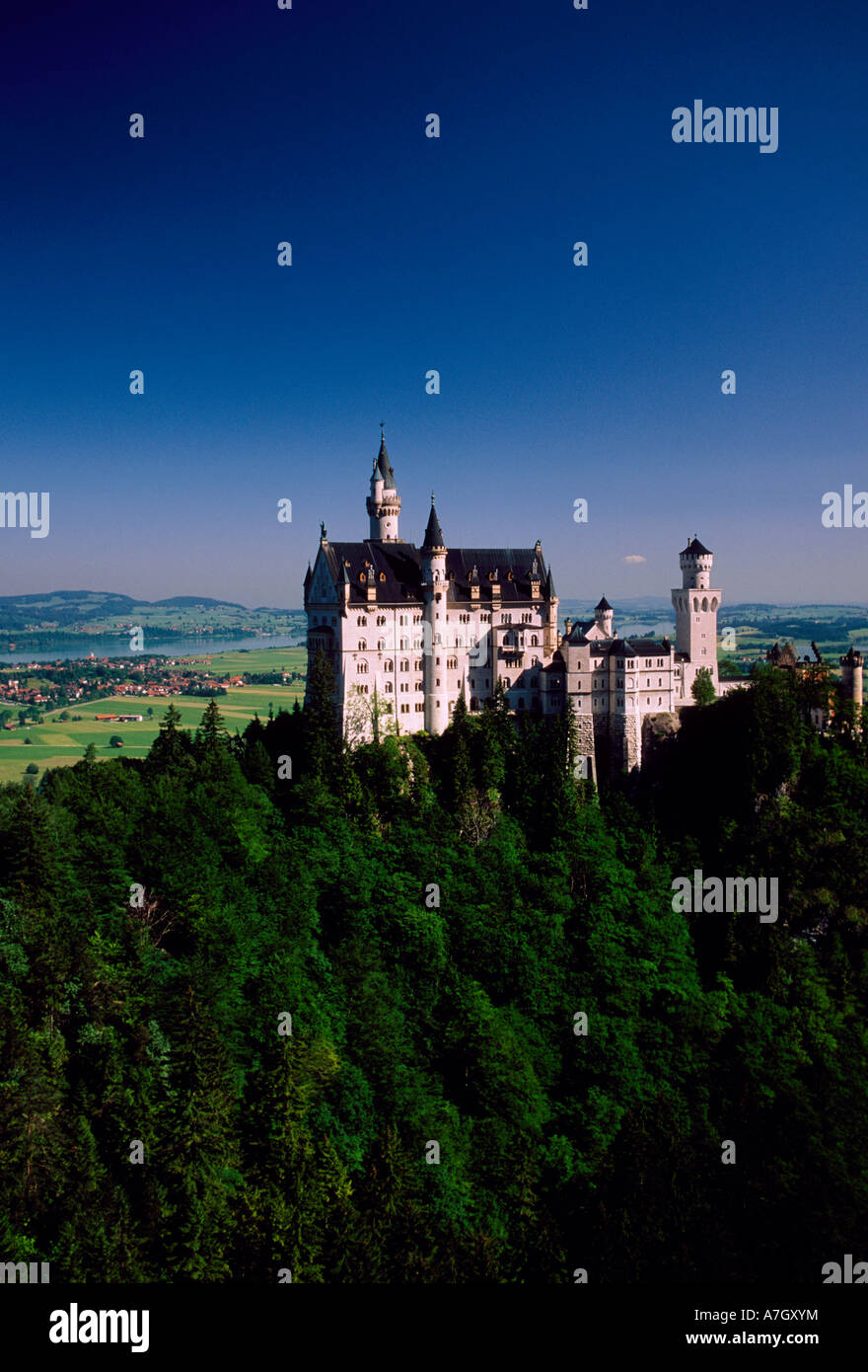 Neuschwanstein Castle, neo-Romanesque architecture, summer residence of ...