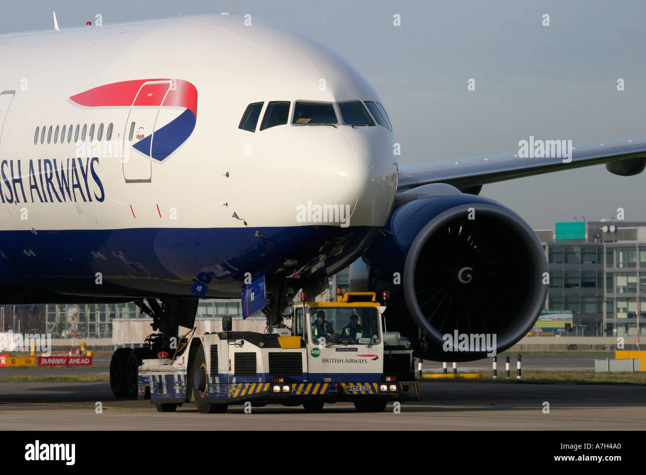 Boeing 777 236 ER British Airways transported by ground crew for ...