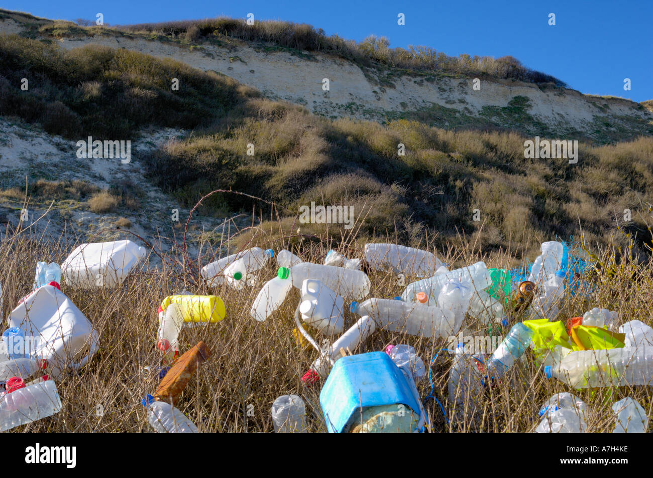 Litter countryside england hi-res stock photography and images - Alamy