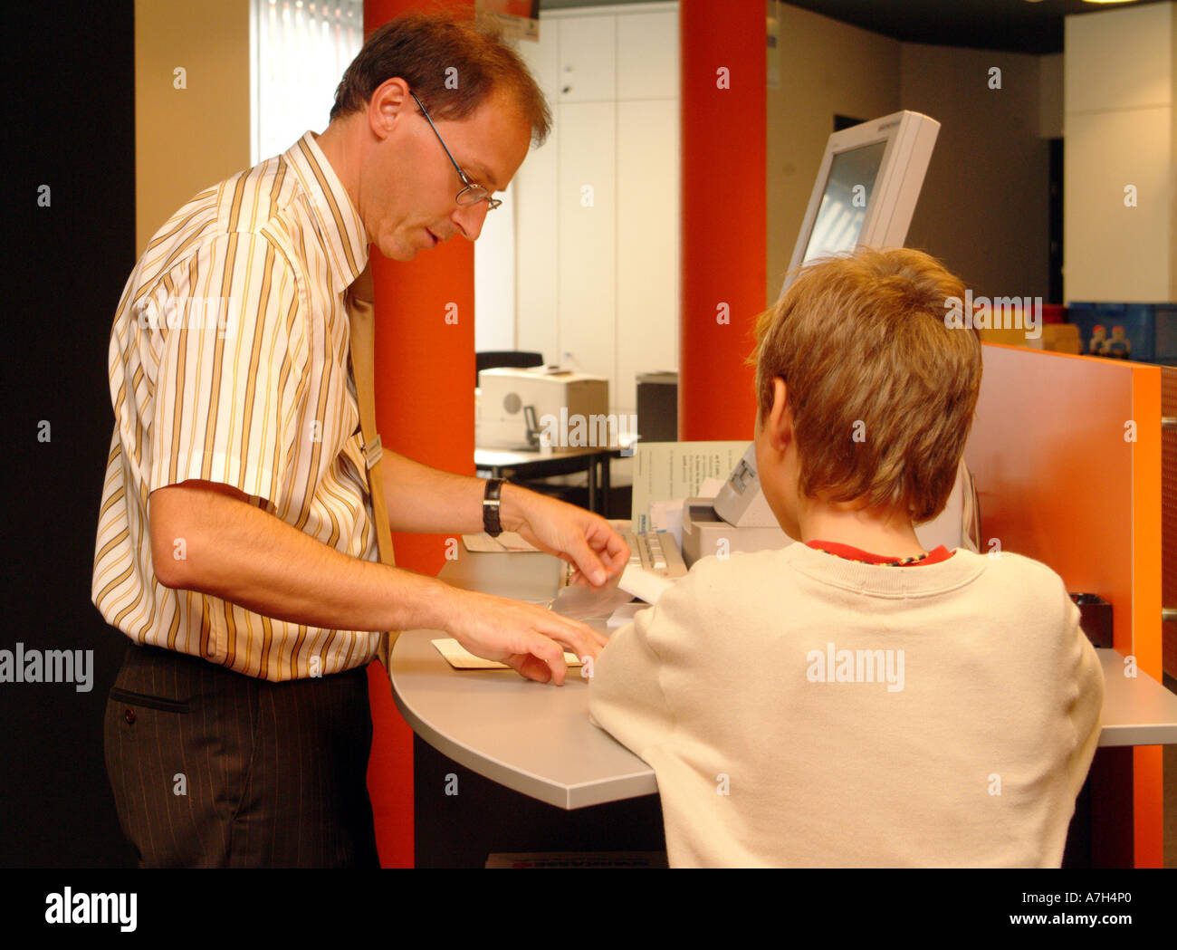 Bankbeamter hi-res stock photography and images - Alamy