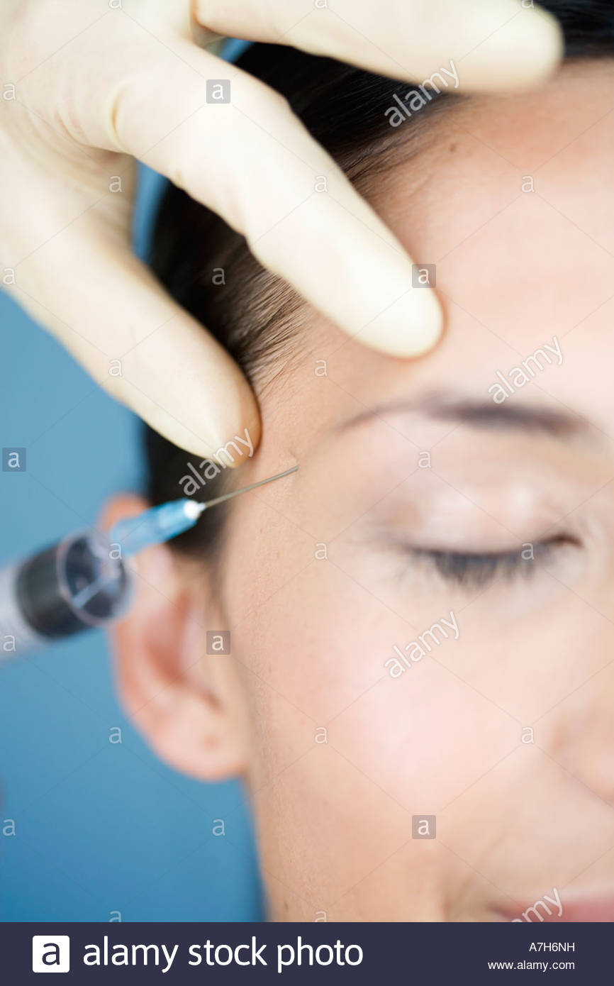 Botox Needle Stock Photos & Botox Needle Stock Images - Alamy