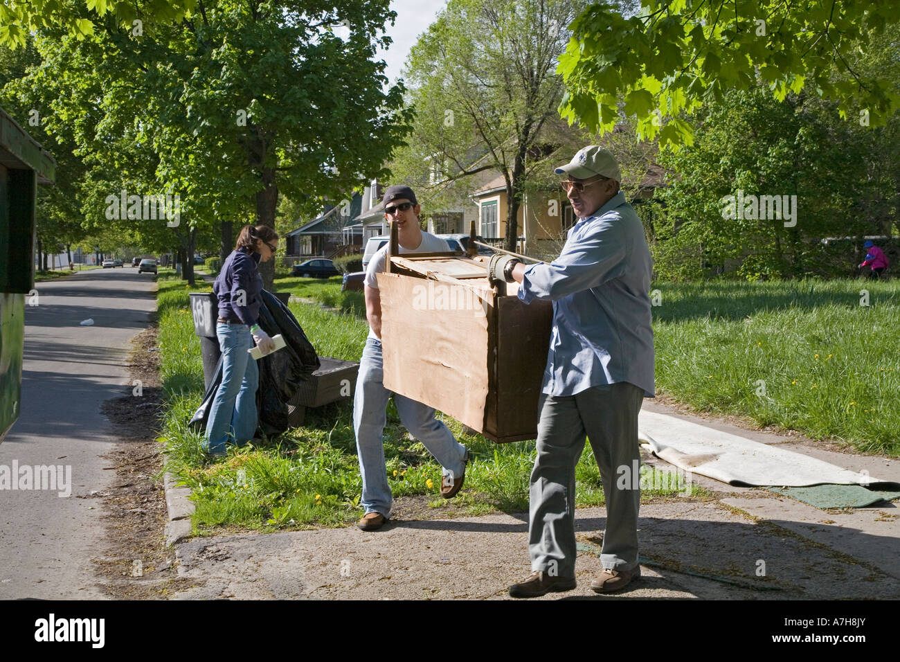 Volunteers Clean Up Their Neighborhood Stock Photo - Alamy