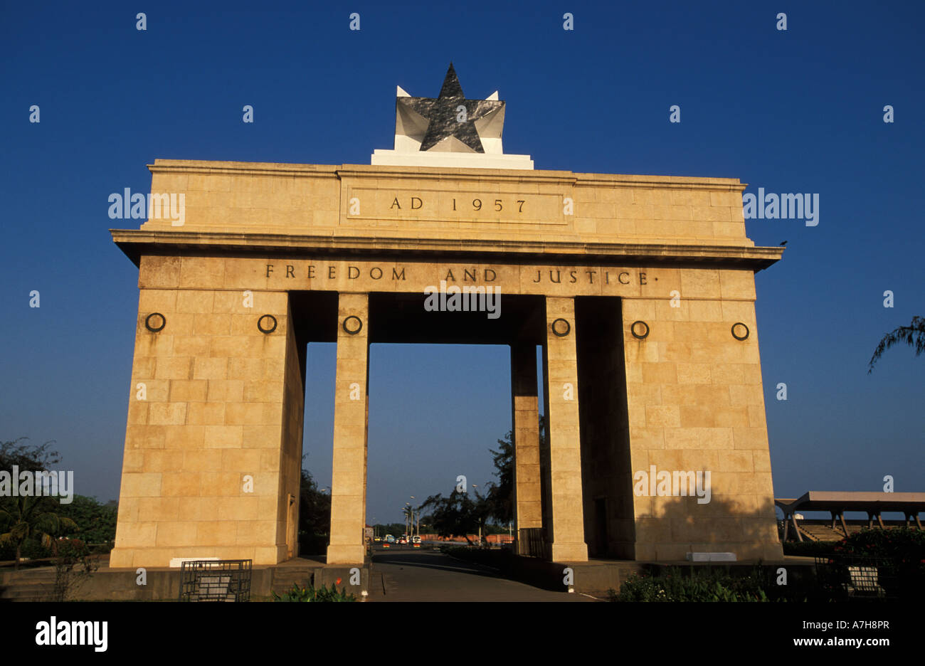 Independence Arch on Independence Square, Accra, Ghana Stock Photo - Alamy