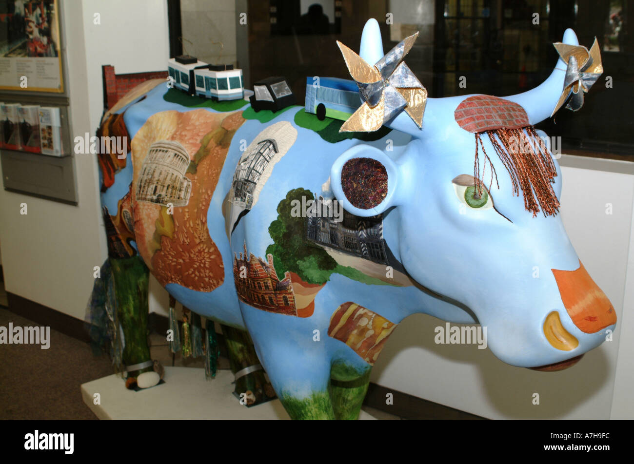 Cow parade manchester Stock Photo - Alamy