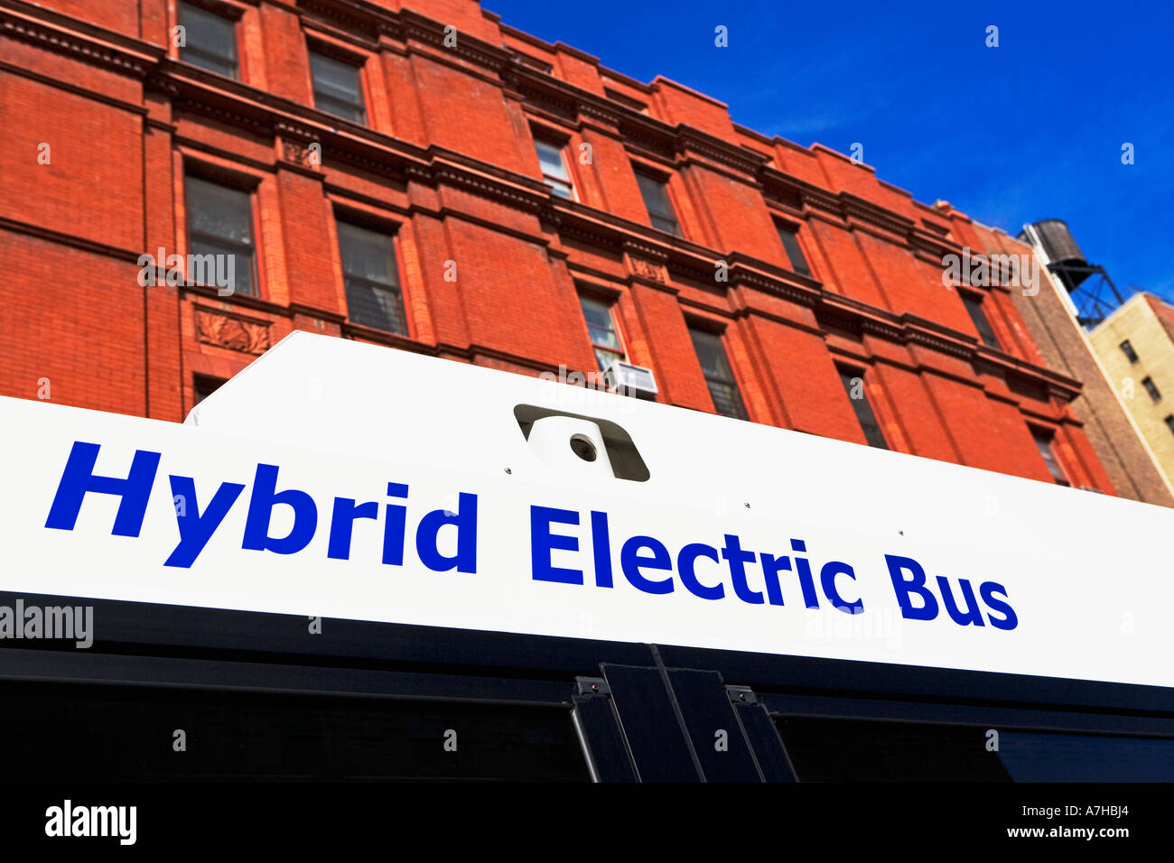 New york hybrid bus hi-res stock photography and images - Alamy