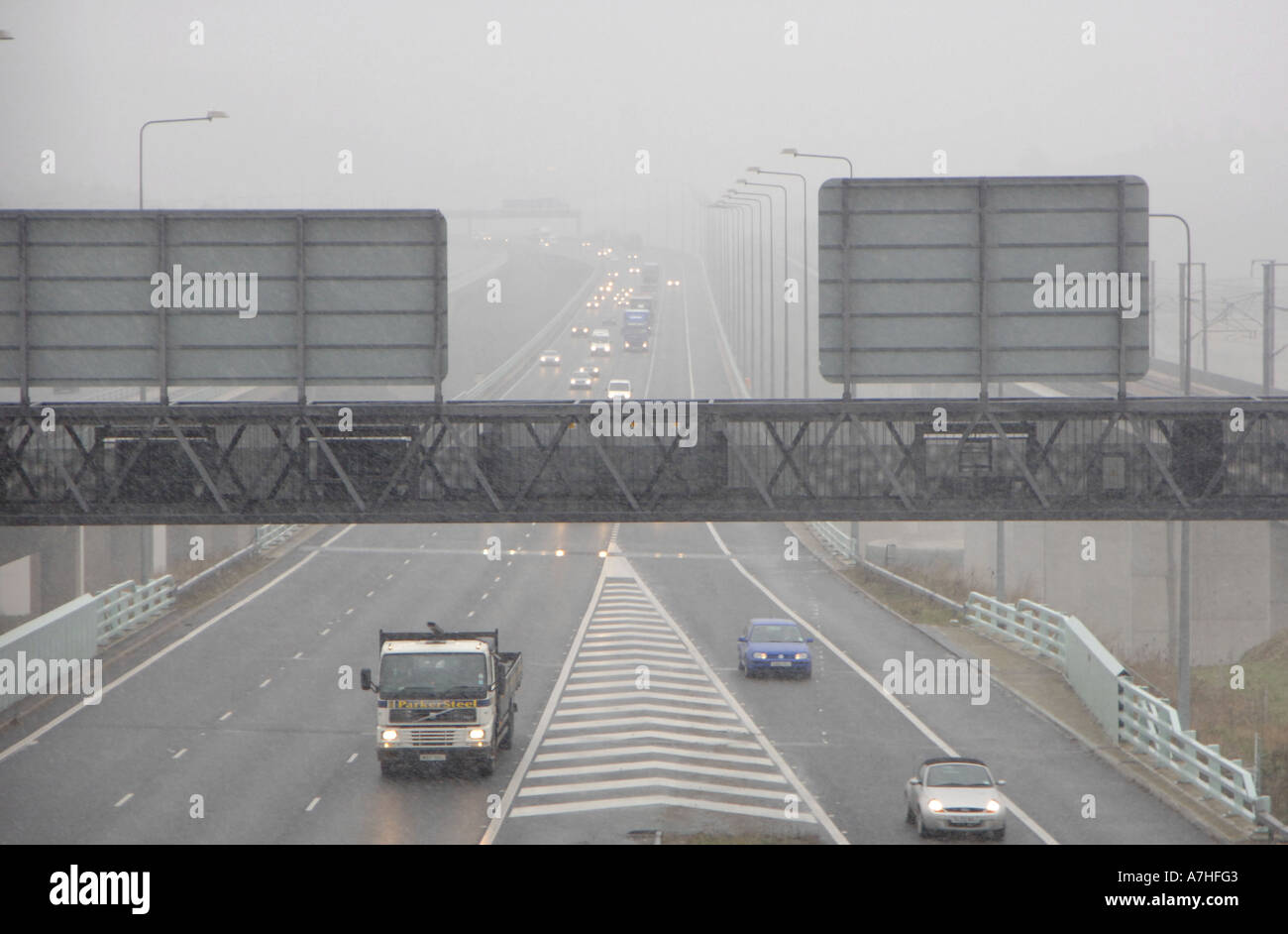 Snow - bad weather on the Rochester bridge on the M2 motorway in Kent ...