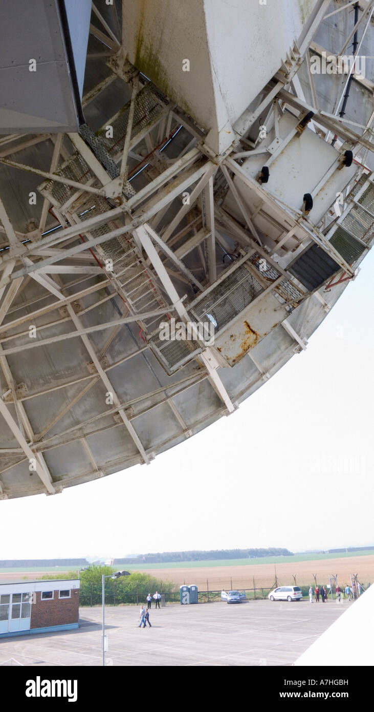 Radio telescope chilbolton observatory hi-res stock photography and ...