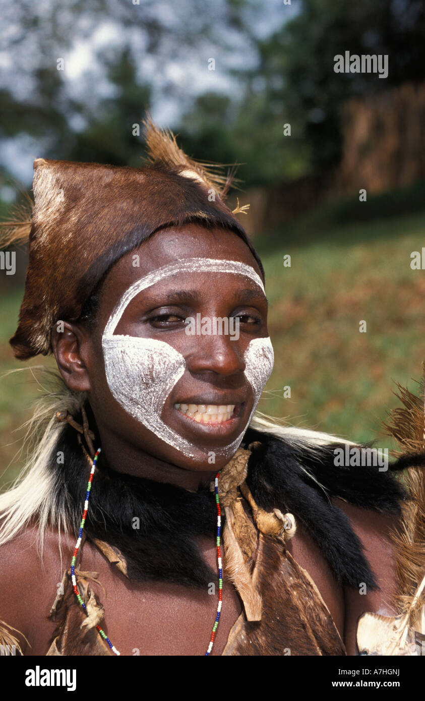Kikuyu women hi-res stock photography and images - Alamy