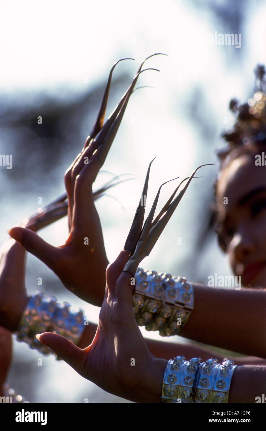 Bangkok, Thai Dancing, Fingernail Dance Stock Photo - Alamy