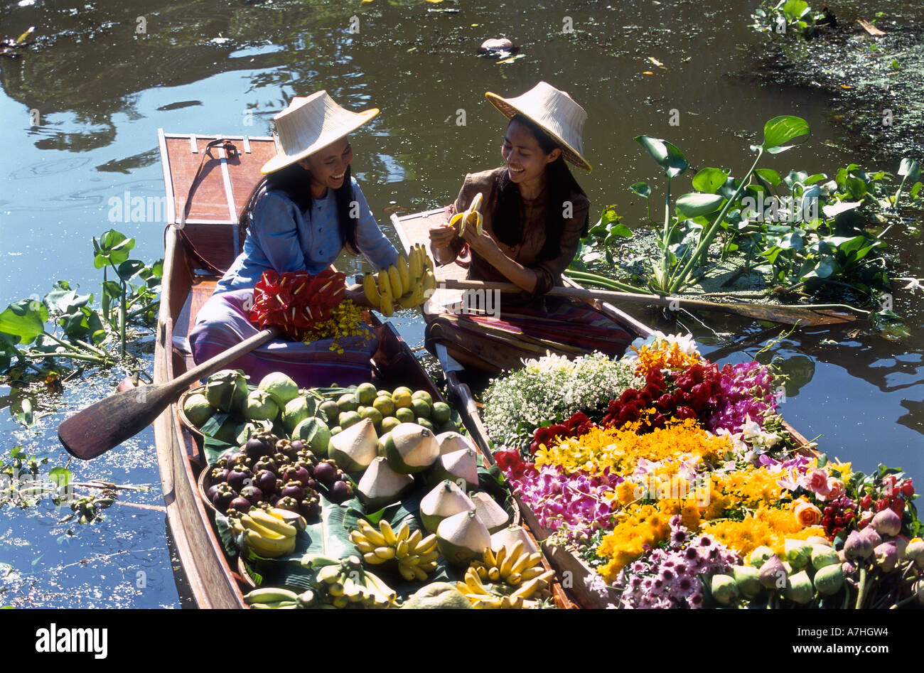 Bangkok, Floating Market Stock Photo - Alamy
