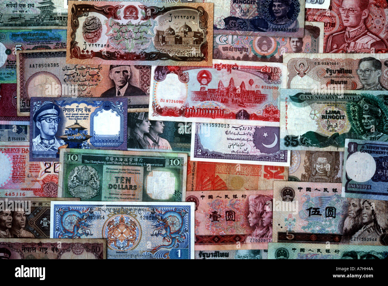 Asian money hi-res stock photography and images - Alamy