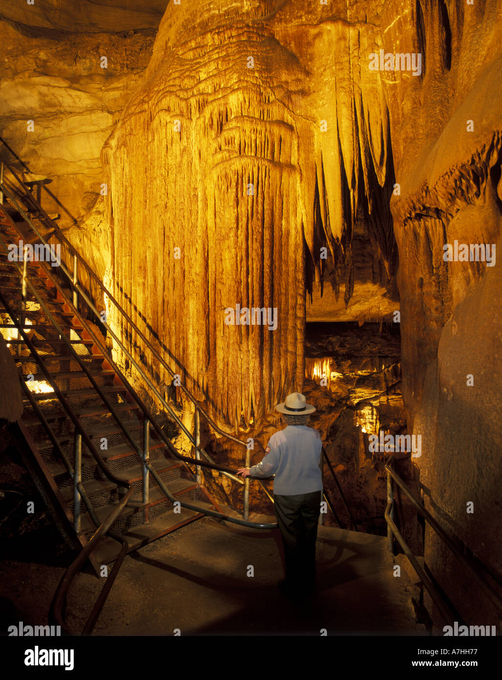 NA, USA, Kentucky, Mammoth Cave National Park. Female Park Ranger and ...