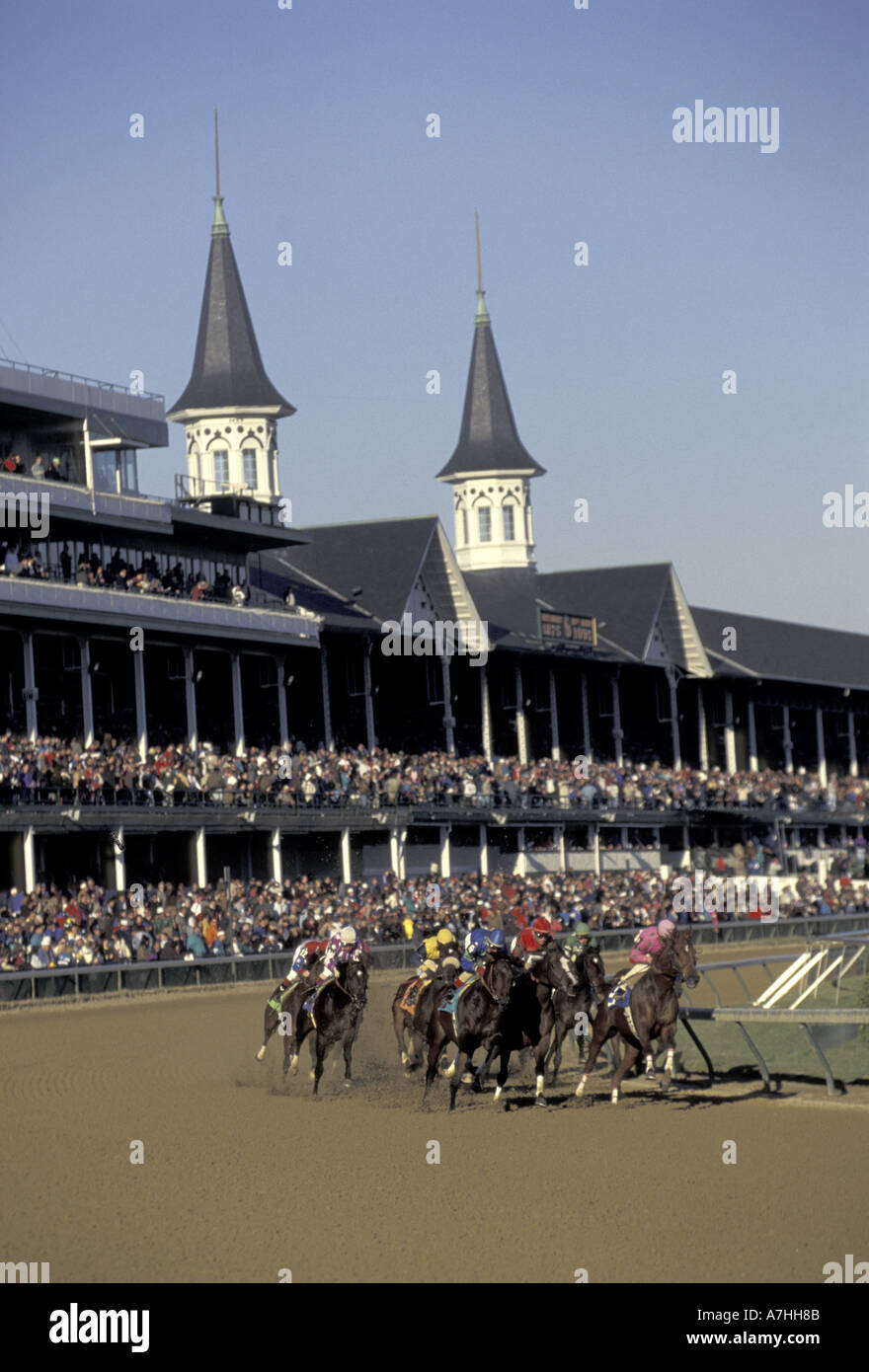 Kentucky louisville churchill downs horse racing hi-res stock ...