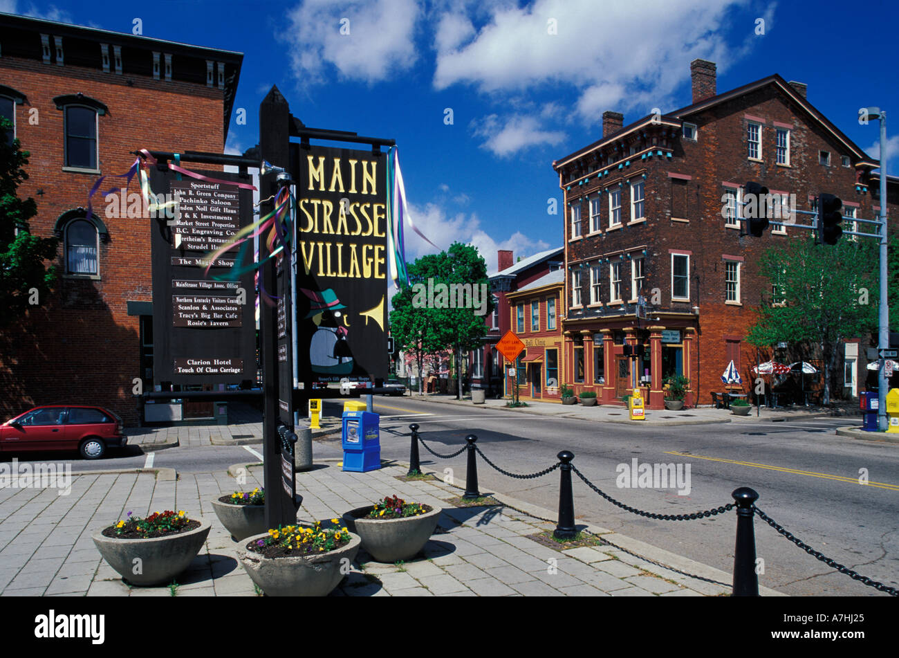 Main Strasse Village, Covington, Kentucky Stock Photo - Alamy