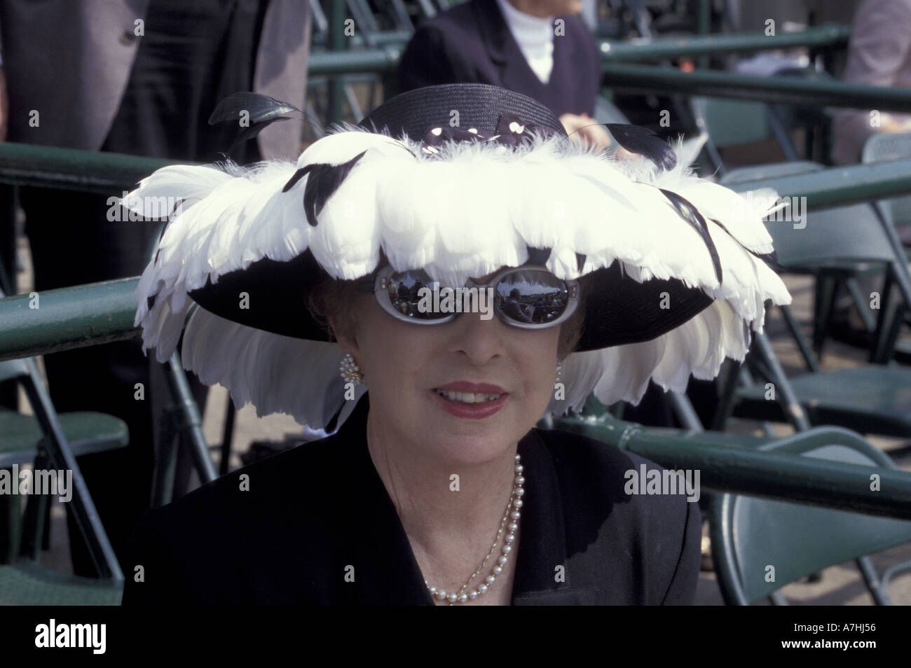Kentucky derby hat parade hi-res stock photography and images - Alamy