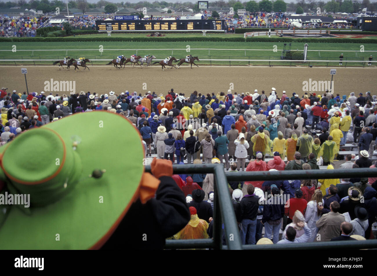 Kentucky derby hat parade hi-res stock photography and images - Alamy