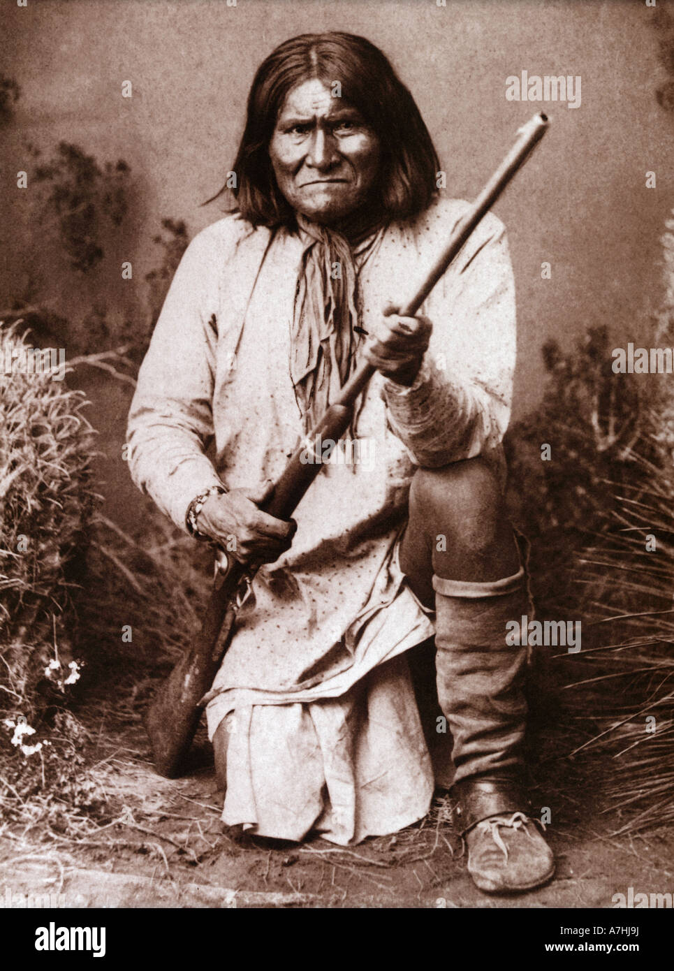 GERONIMO American Apache Indian leader (1829 to 1909 Stock Photo - Alamy GERONIMO American Apache Indian leader (1829 to 1909 Stock Photo - Alamy