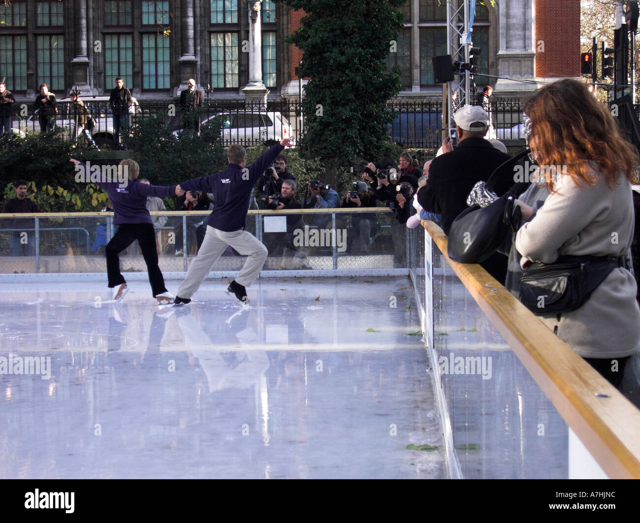 Torvill and dean hi-res stock photography and images - Alamy