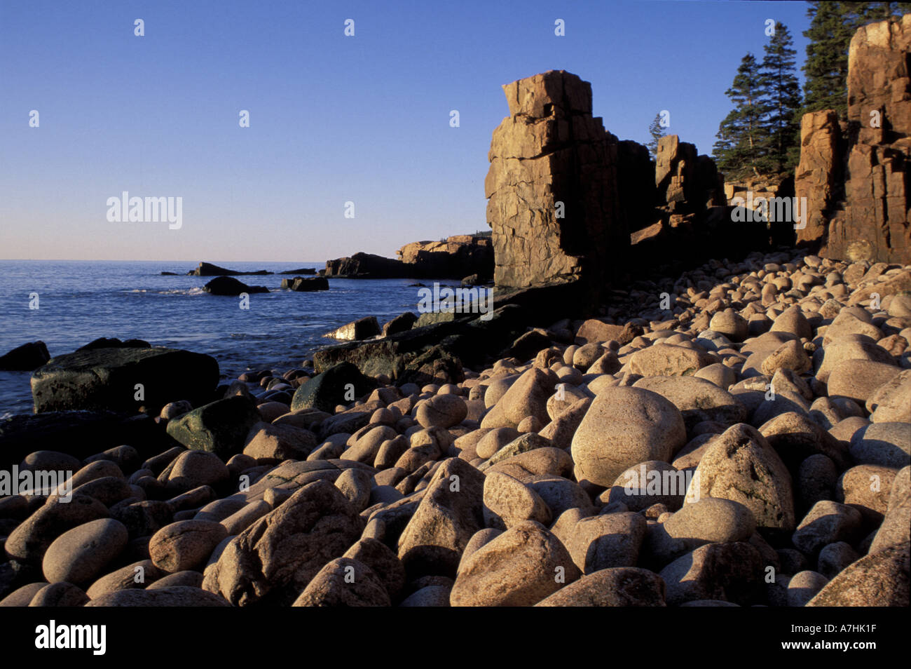 Acadia monument cove cobble beach hi-res stock photography and images ...