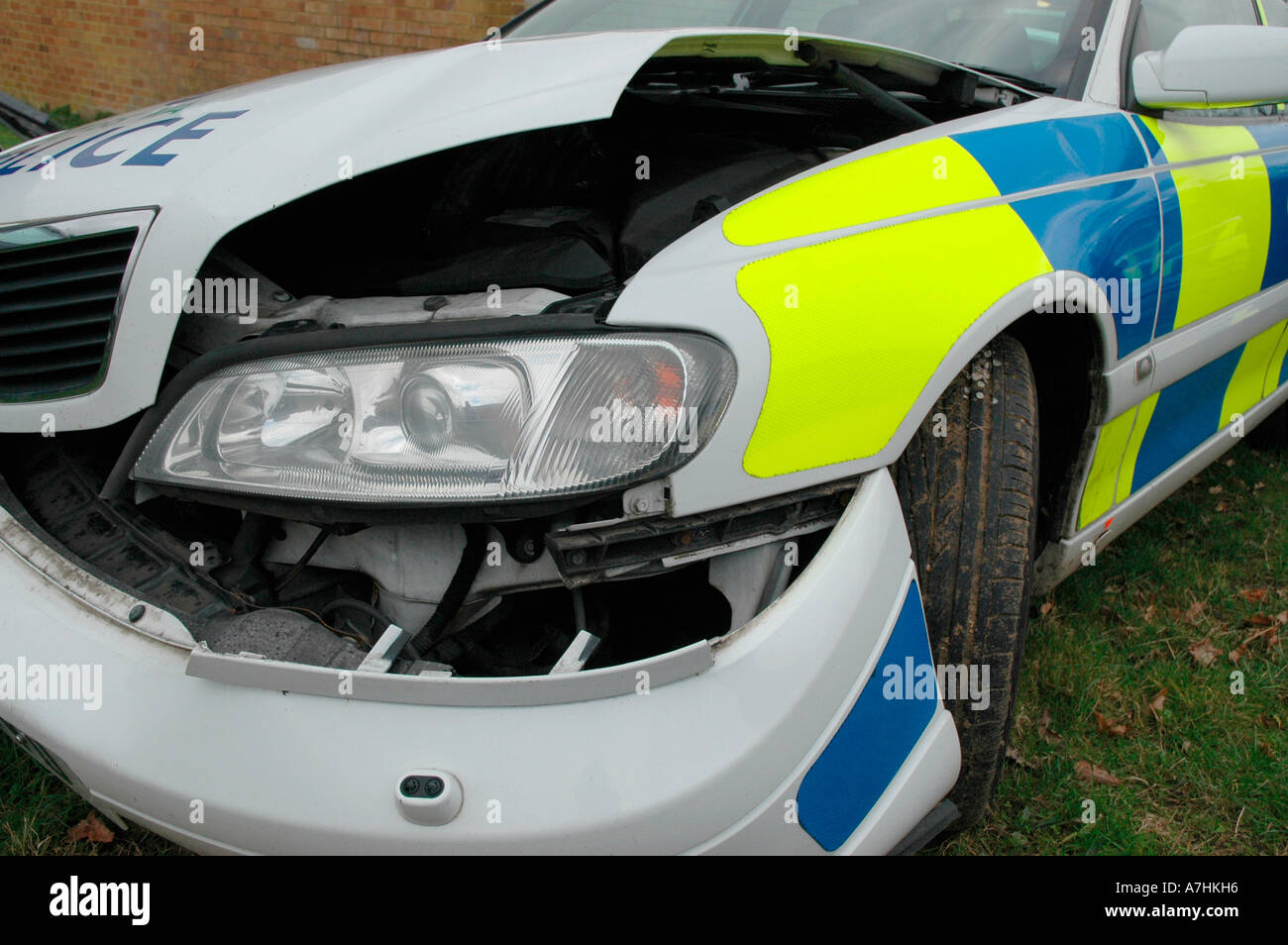 Accident damage to a police motor car Stock Photo - Alamy