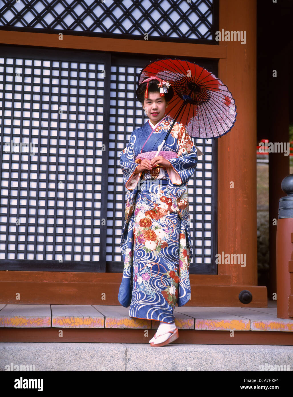 Traditional Costume, Woman Wearing Kimono Stock Photo - Alamy