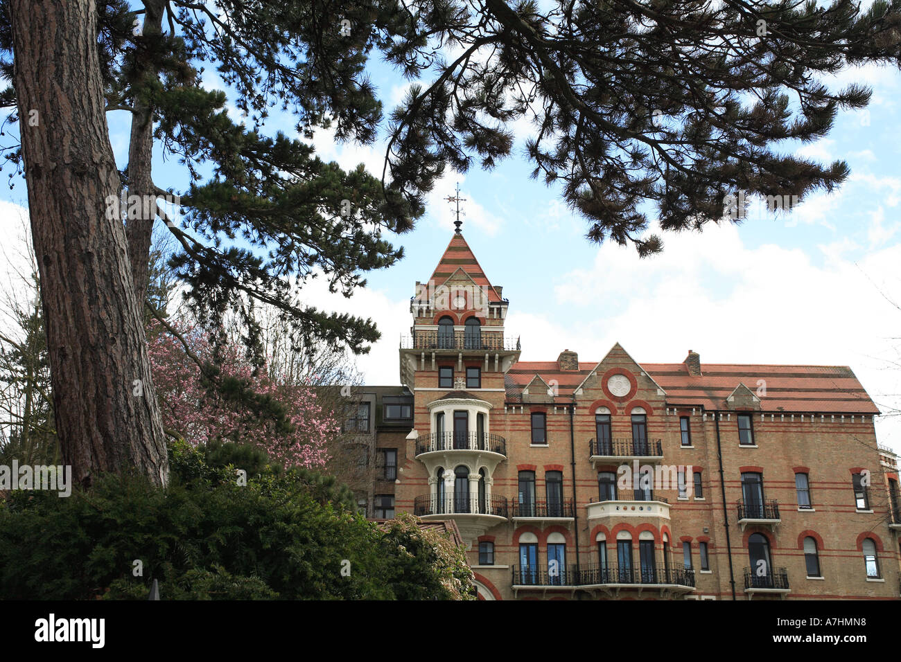 Petersham hotel hi-res stock photography and images - Alamy