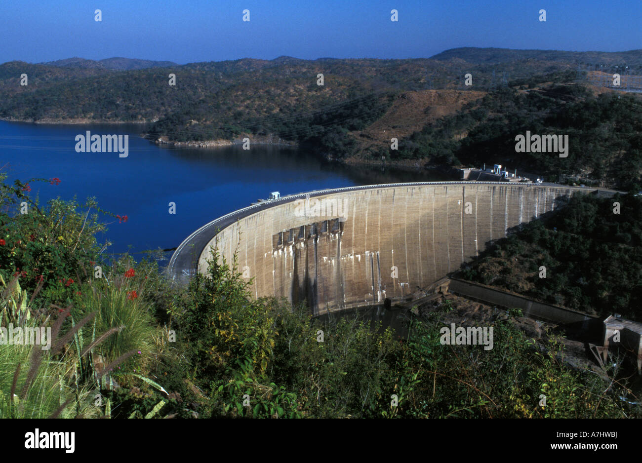 Kariba dam hi-res stock photography and images - Alamy