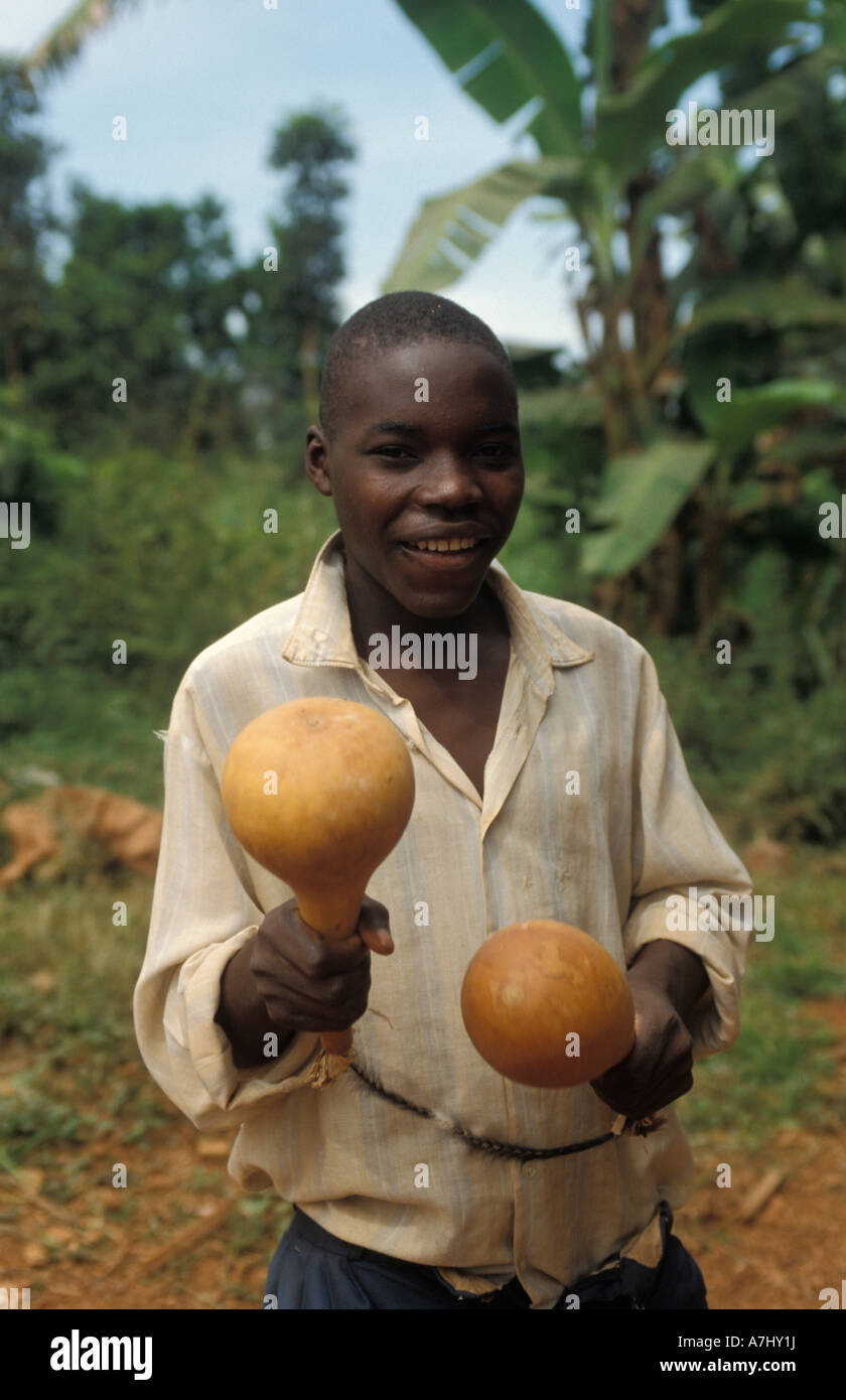 Traditional musical instrument uganda hi-res stock photography and ...