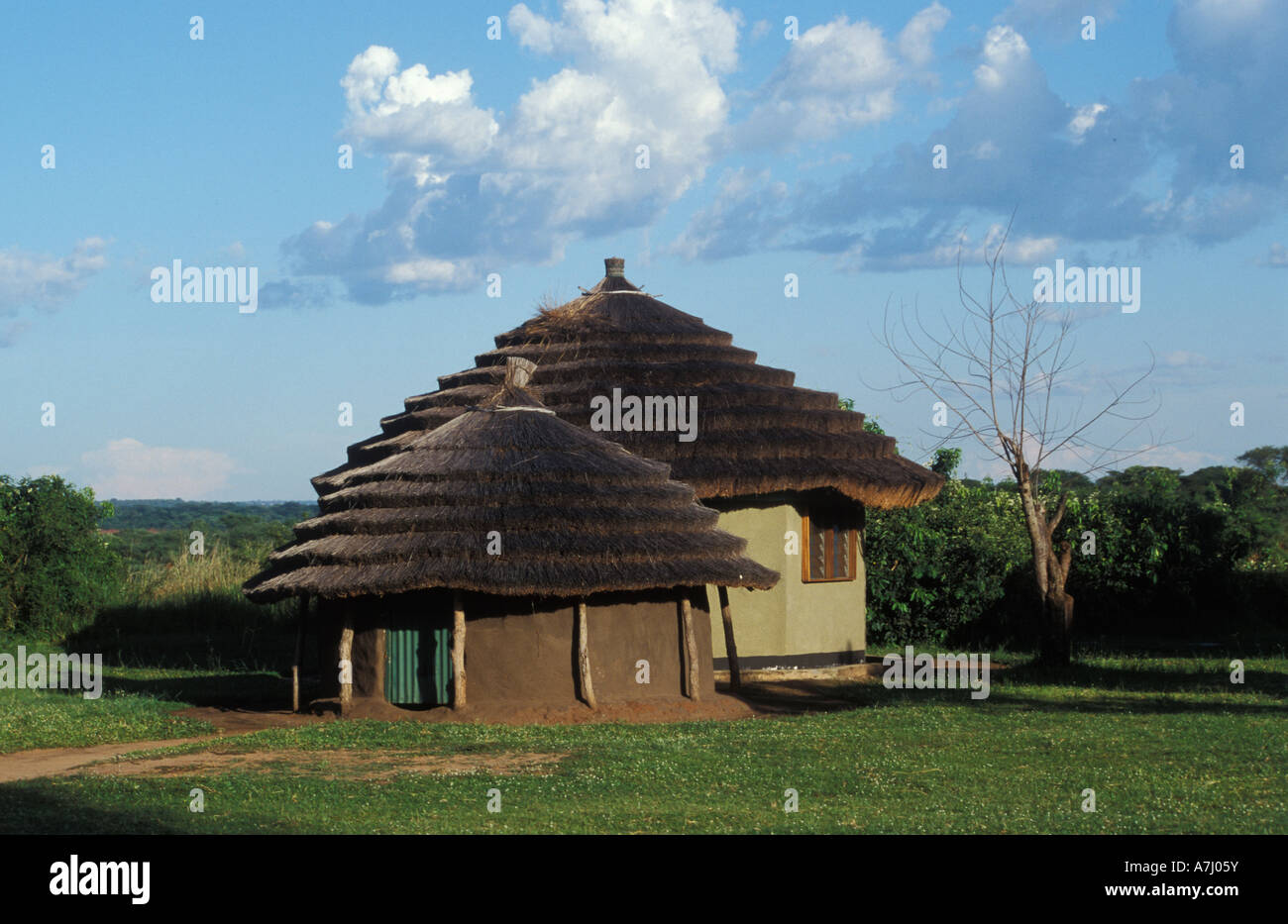 Hut outside Murchison Falls National Park Uganda Stock Photo - Alamy