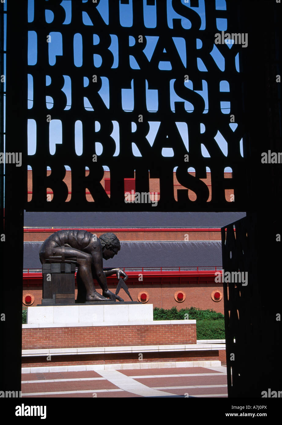 Sculpture Newton after Blake, New British Library, London. Architect ...