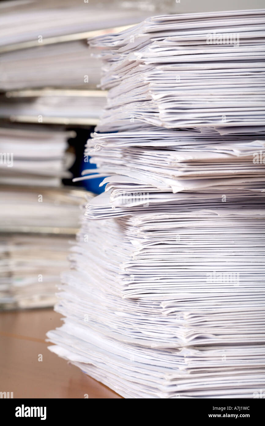 PILE OF PAPERS Stock Photo - Alamy