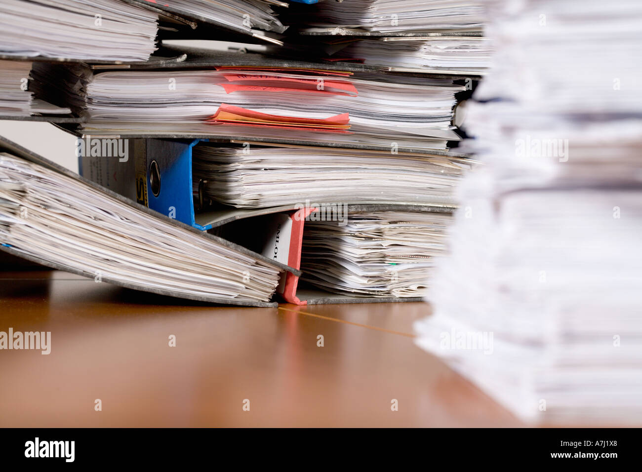 PILE OF PAPERS Stock Photo - Alamy