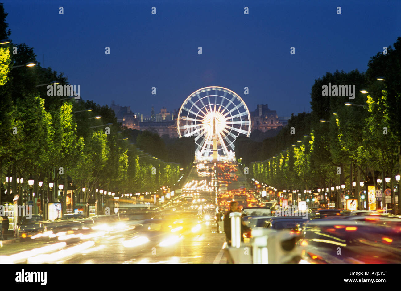 Obelisk paris hi-res stock photography and images - Alamy