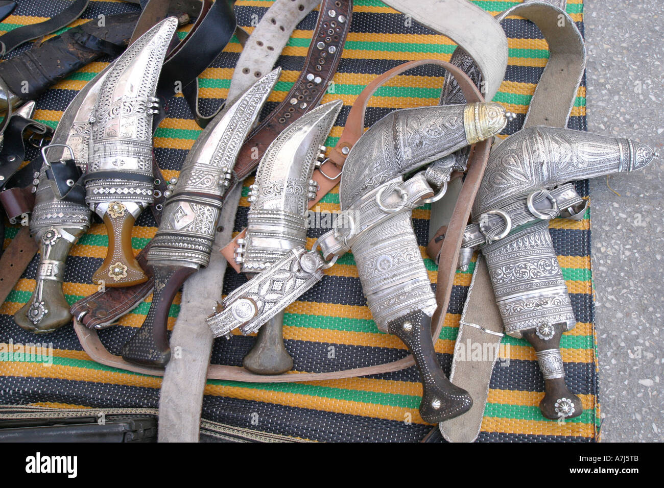 Oman khanjar dagger omani hi-res stock photography and images - Alamy