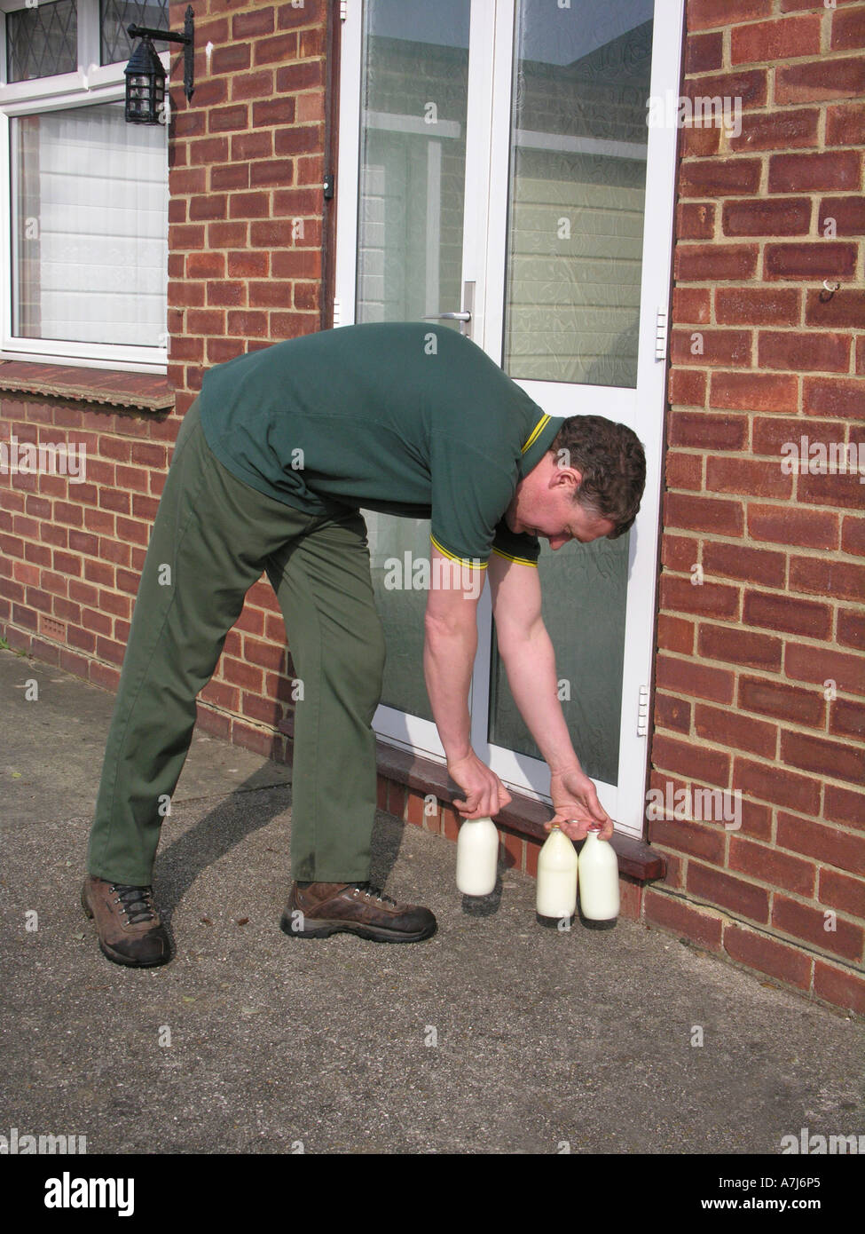 Delivering milk to doorstep hi-res stock photography and images - Alamy
