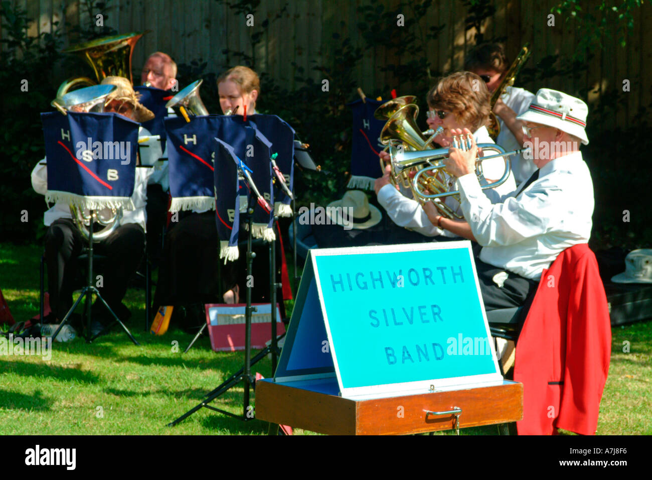 English country band hi-res stock photography and images - Alamy