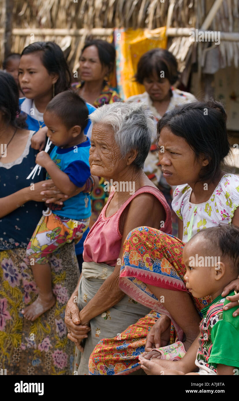 These Moken sea gypsies in Thailand have settled on Ko Surin Thai ...
