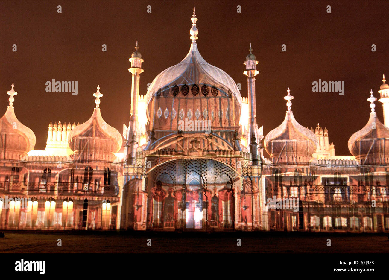 Brighton royal pavillion night hi-res stock photography and images - Alamy